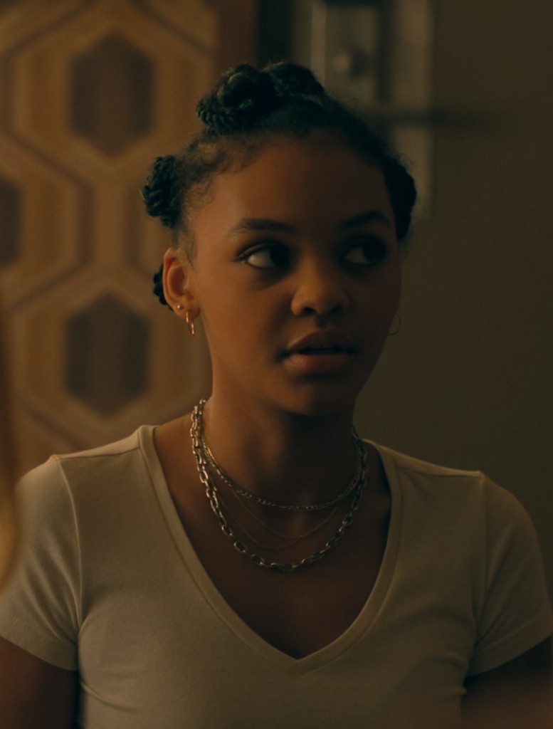 Silver Link Chain Necklace of Celeste O'Connor as Mattie Franklin in ...